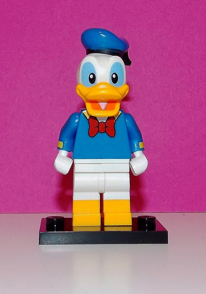 Disney LEGO Minifigures - Geekkie